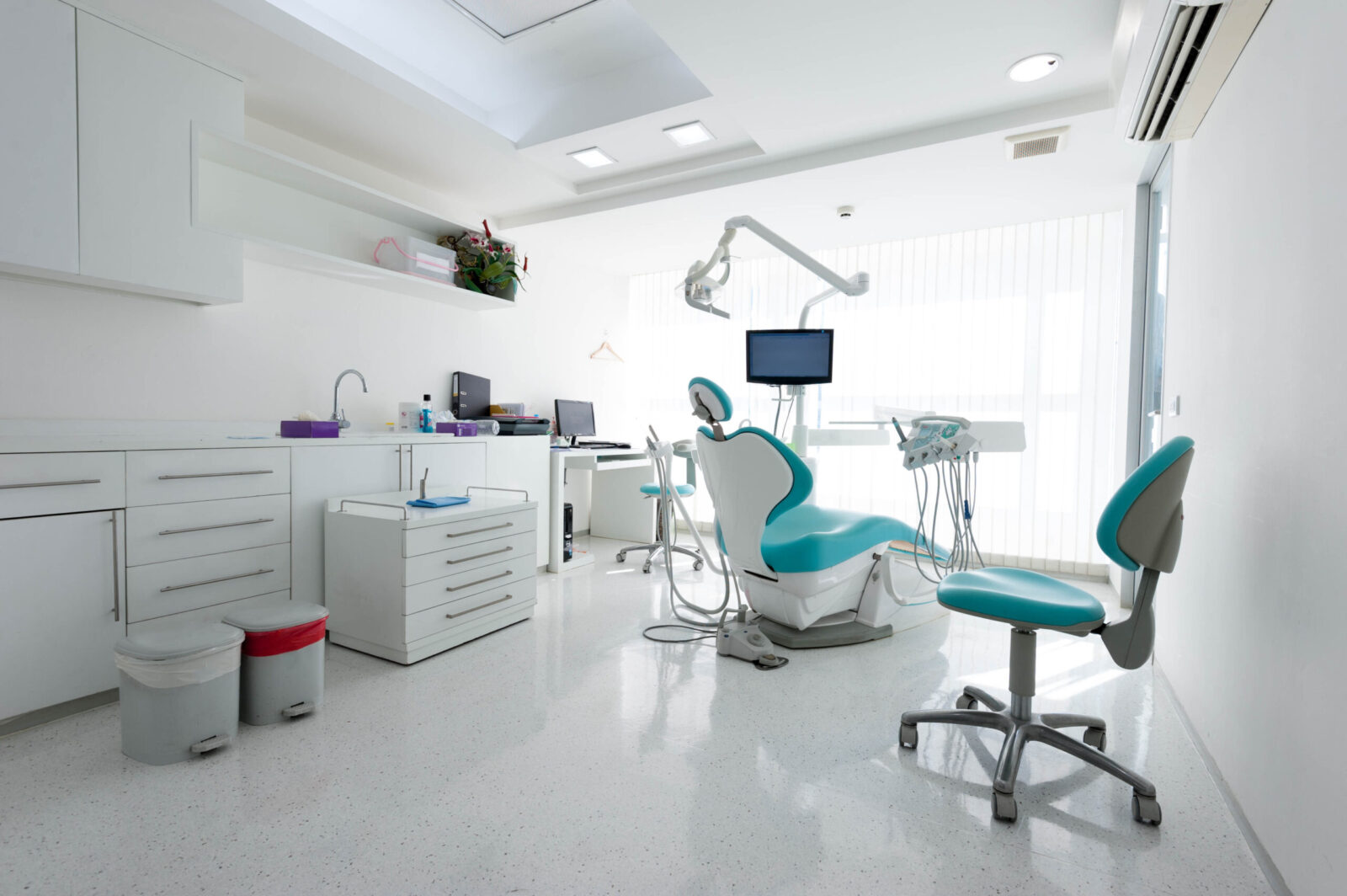 Oral Surgery Leeds | Dental Surgery Leeds | HQ Dental